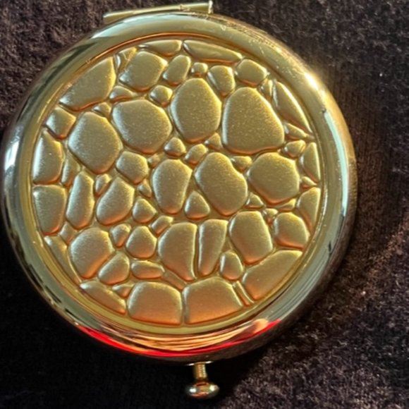 Estee Lauder | Makeup | Este Lauder Lucidity Pressed Powder Gold Toned ...